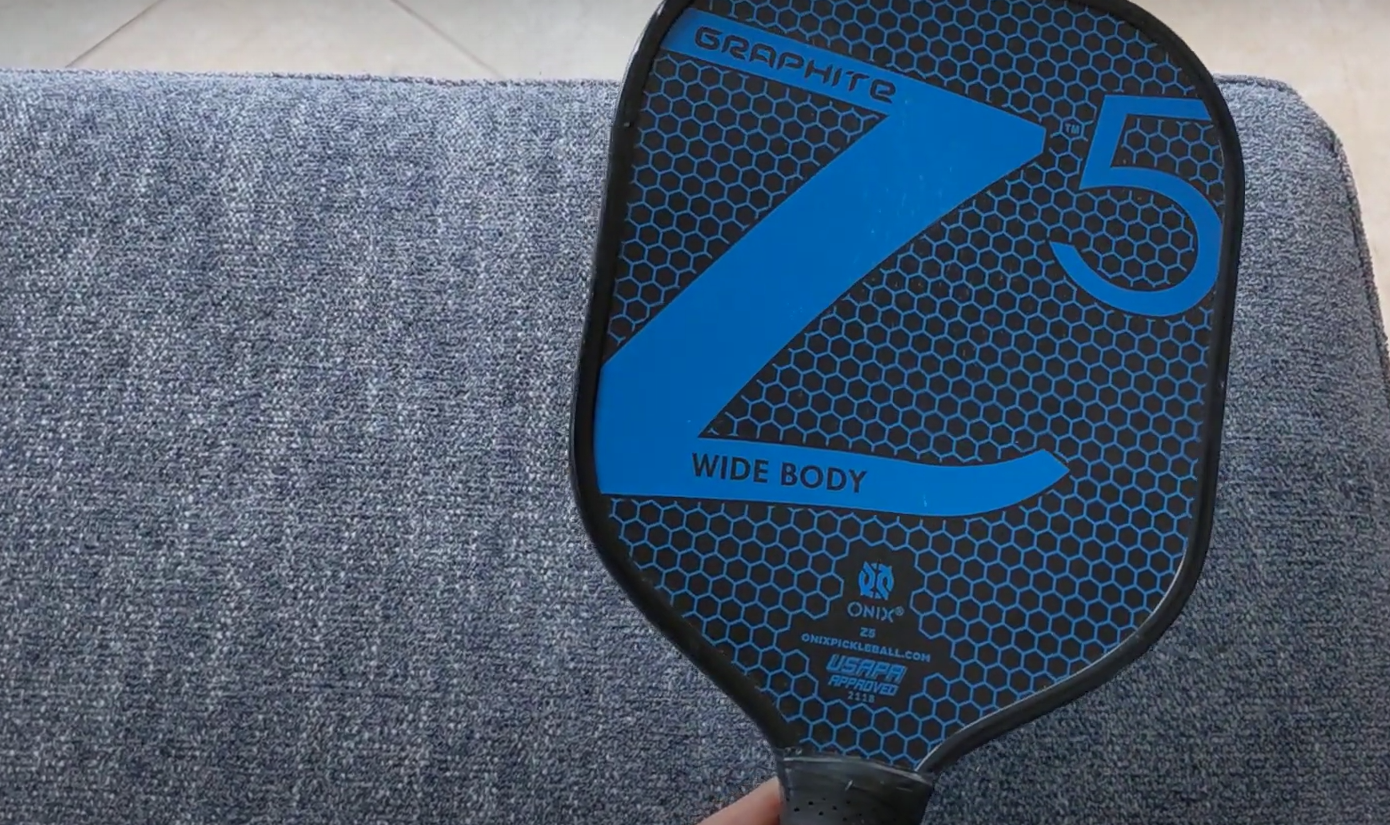 Carbon Fiber vs. Graphite Pickleball Paddles: What’s the Difference ...